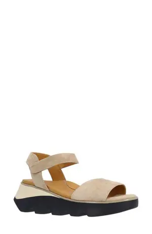 Women's Taupe Sandals