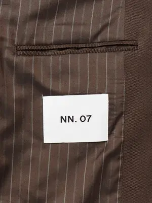 Nn07 - - Brown