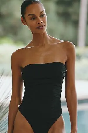 LA PORTE Stephanie Strapless One-piece Swimsuit - Black