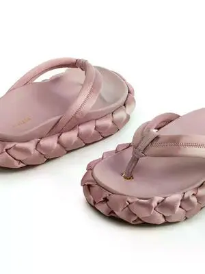 LE SILLA Aiko Slides