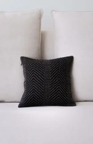 Voz Chevron Pillow Small - Pewter/black