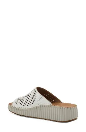SPRING STEP SHOES Rhydian Wedge Sandal - White