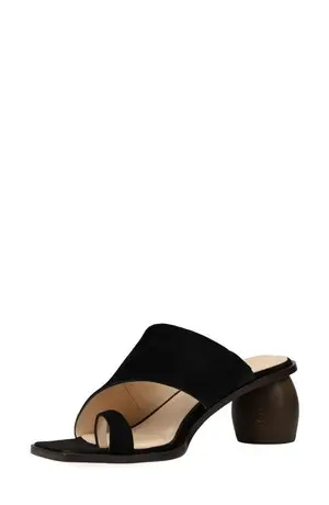 Pelle Moda Lahni Slide Sandal - Black