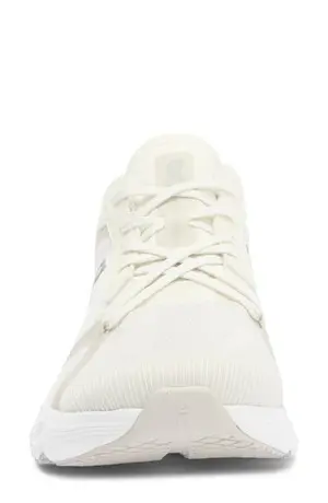 On X 4 Ad Athletic Shoe - White/ Wolf