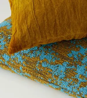 THE HOUSE OF LYRIA Lonicera Pillow