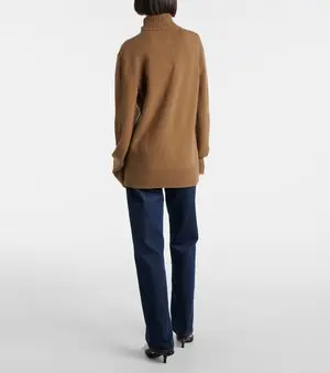TOTEME Cashmere Turtleneck Sweater