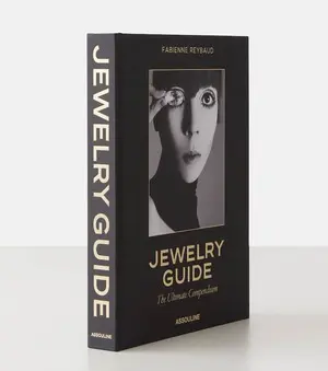 Assouline Jewelry Guide: The Ultimate Compendium Book