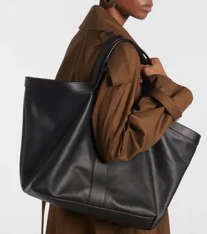 Saint Laurent Y Leather Tote Bag - Black
