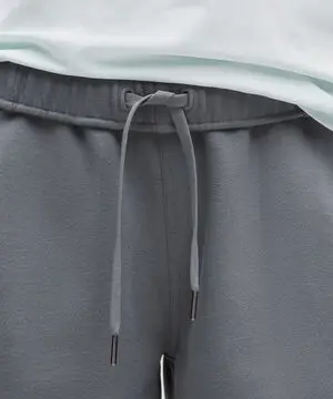 Lululemon Scuba Mid-rise Oversized 7" Short - Solar Grey