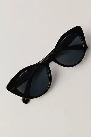 Free People Laurel Cat-eye Sunglasses - Black With Blue Lens