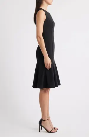 Black Halo Kashton Sleeveless Sheath Dress