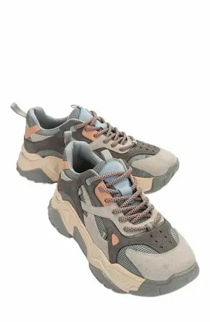 Sneakers For Women