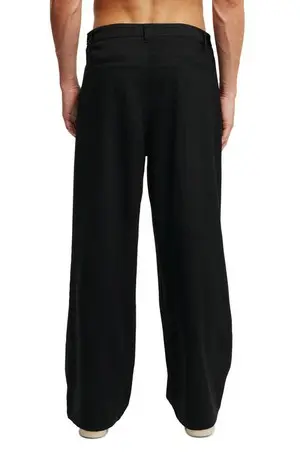 COTTON ON Super Baggy Pleated Pant - Black