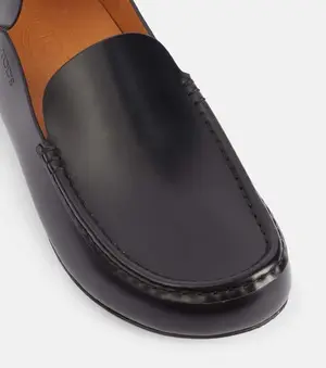 TOD'S Leather Driving Shoes - Black