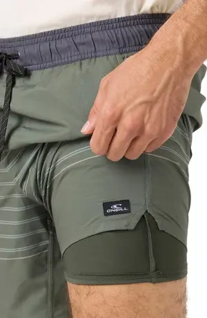 O'Neill Perform Light Lined 17" Athletic Shorts - Dark Olive