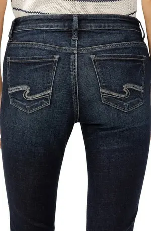 SILVER JEANS CO. Elyse Curvy Mid-rise Capri Jeans - Indigo