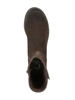CELTIC & CO. Essential Leather Ankle Boots
