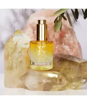 GO BEAUTY Glowing Essencevitamin C + 7 Peptides Complex