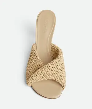 Bottega Veneta Blink Raffia Mule Sandal - Natural