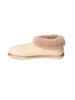 CELTIC & CO. Shearling Bootee Slippers - Oatmeal