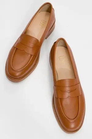 FOREVER & ALWAYS SHOES Bree Platform Leather Loafer - Cognac Leather