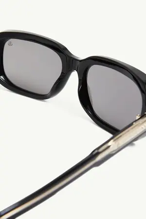 Moncler Suntrap Rectangle Sunglasses - Black