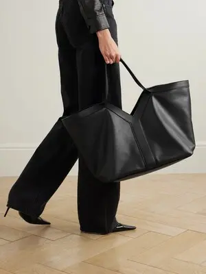 Saint Laurent Y Leather Tote - Black