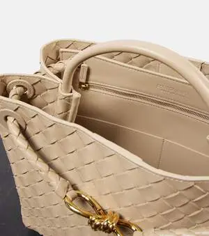 Bottega Veneta Andiamo Intrecciato Medium Leather Tote Bag - Beige