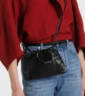 Bottega Veneta Small Leather Crossbody Bag - Black
