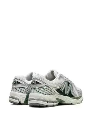 NEW BALANCE 860v2 Sneakers - White