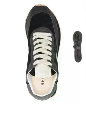 GHOUD VENICE Star Sneakers - Black