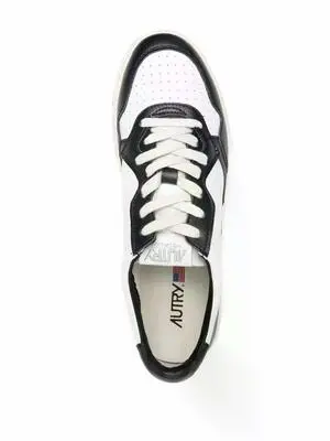 AUTRY Medalist Low Sneakers - White