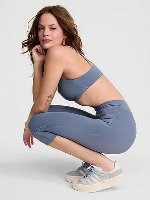 Pink Relay Capri Leggings - Blue