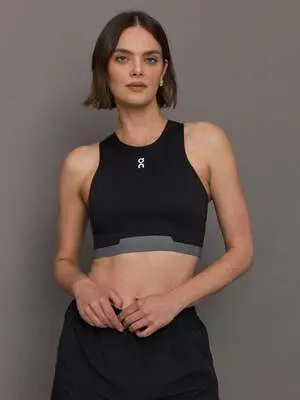 On Train 2-in-1 Crop Top - Black