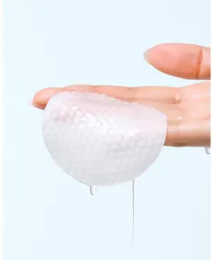 LUVUM Witch Hazel Hyaluronic Toner Pad