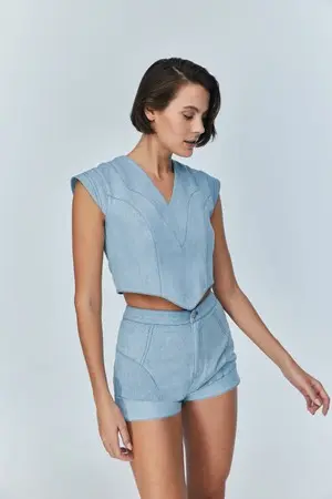 JENDUE Marvel V-neck Top