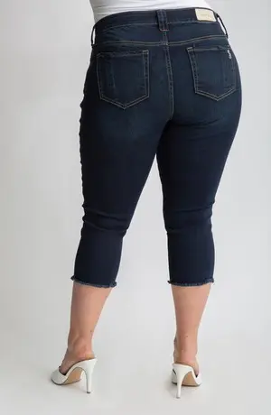 SLINK JEANS Frayed Crop Capri Jeans - Baylor