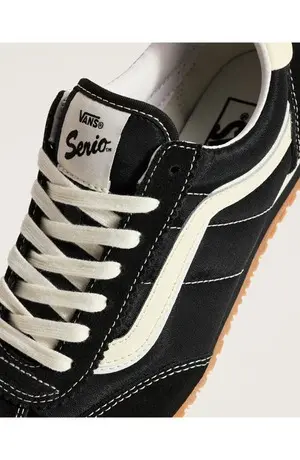 VANS Super Lowpro Sneaker - Black