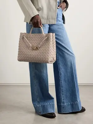 Bottega Veneta Andiamo Medium Intrecciato Leather Tote - Neutrals