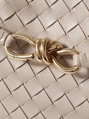 Bottega Veneta Andiamo Medium Intrecciato Leather Tote - Neutrals