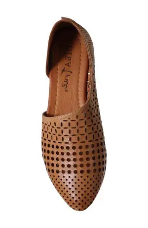DIBA TRUE Papy Russ Perforated Flat