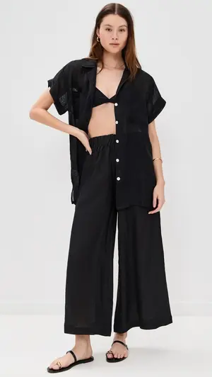 VITAMIN A Playa Pocket Blouse - Black