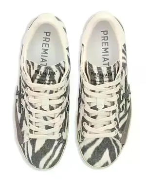 Premiata Stevend Sneakers - Neutrals