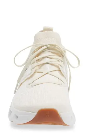 On Cloudswift 4 Running Shoe - Ivory/dew