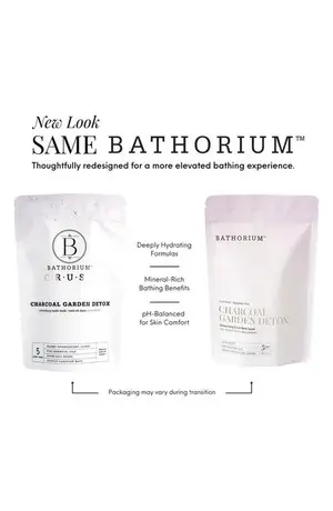 BATHORIUM Charcoal Garden Detox Crush Bath Soak