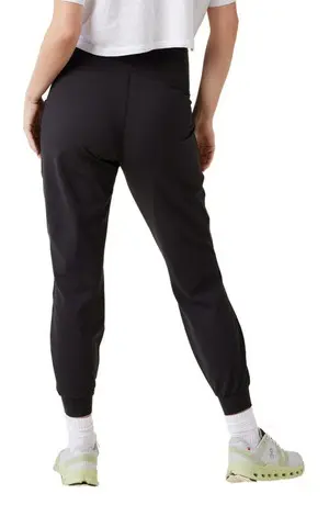 INGRID & ISABEL Maternity Joggers