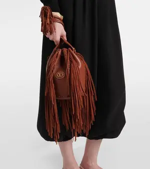 Valentino Garavani Nellcote Small Leather Bucket Bag - Brown