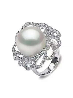 Yoko London 18k White Gold South Sea Pearl And Diamond Ring - Silver