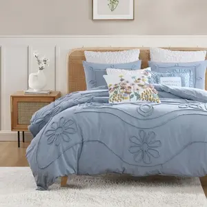 PERI HOME 3d Petals Decorative Pillow, 18 X 18