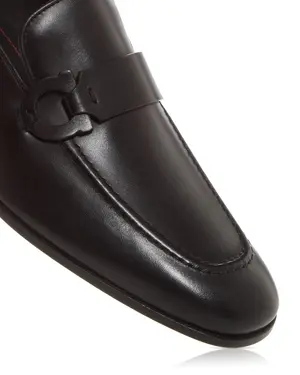 FERRAGAMO Bonny Venice Gancini Leather Loafers - Nero